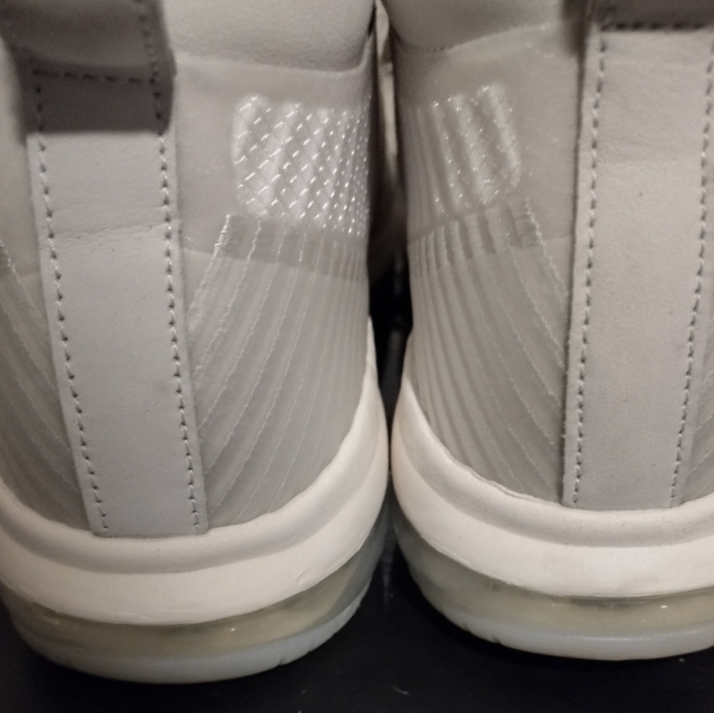 Nike Lebron James X Je Icon Qs Sneakers - Gem